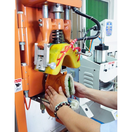 Back Part Molding Machine - Elitech Shoe Making Machines | Shoe Machines